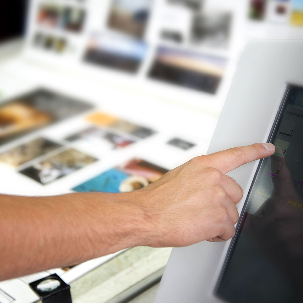 EFI Fiery JobMaster |Print Workflow Software | Ricoh